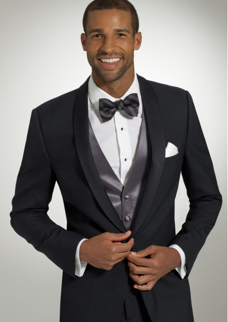 Black Suits & Tuxedos for Weddings and Proms - Tuxedo Rental, Suits and ...